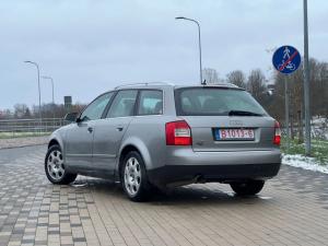 Grey Audi A4 2002 in Riga, with an engine capacity of 2.00 L and mileage of 330 thousand km for 1300 €, photo 14 on AUTOMOTO.COM.LV