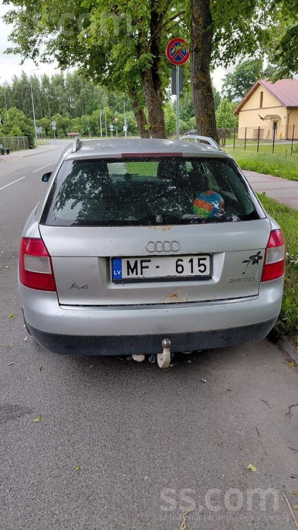 Grey Audi A4 2002 in Valka, with an engine capacity of 2.50 L and mileage of 0 thousand km for 650 €, photo 4 on AUTOMOTO.COM.LV