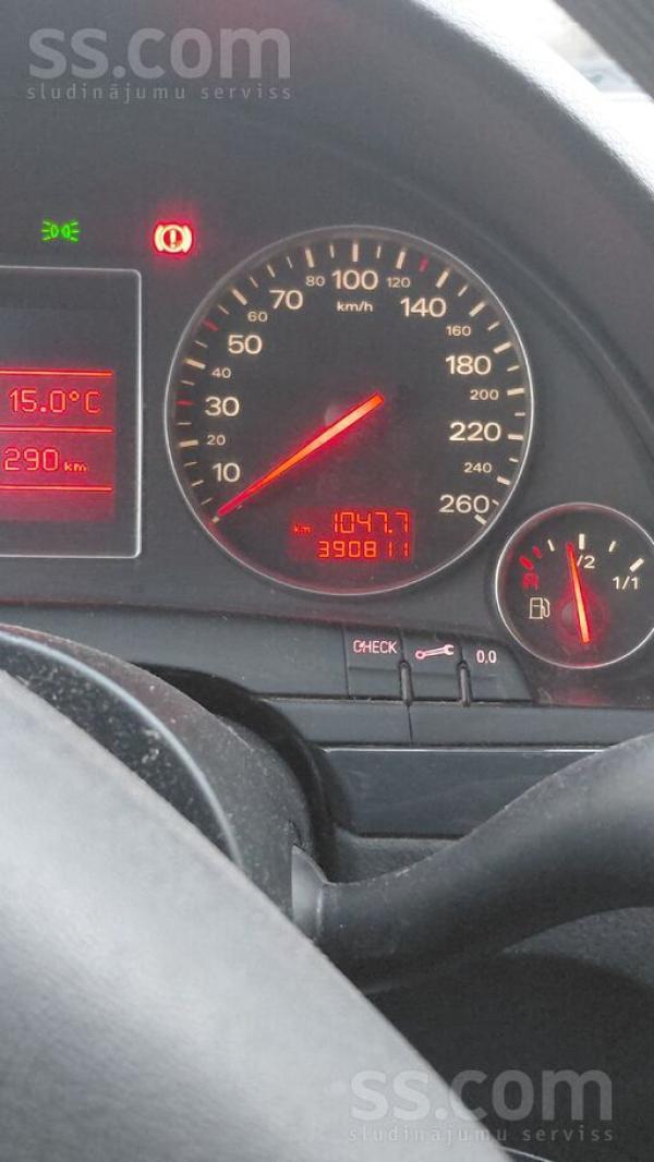 Grey Audi A4 2002 in Valka, with an engine capacity of 2.50 L and mileage of 0 thousand km for 650 €, photo 5 on AUTOMOTO.COM.LV