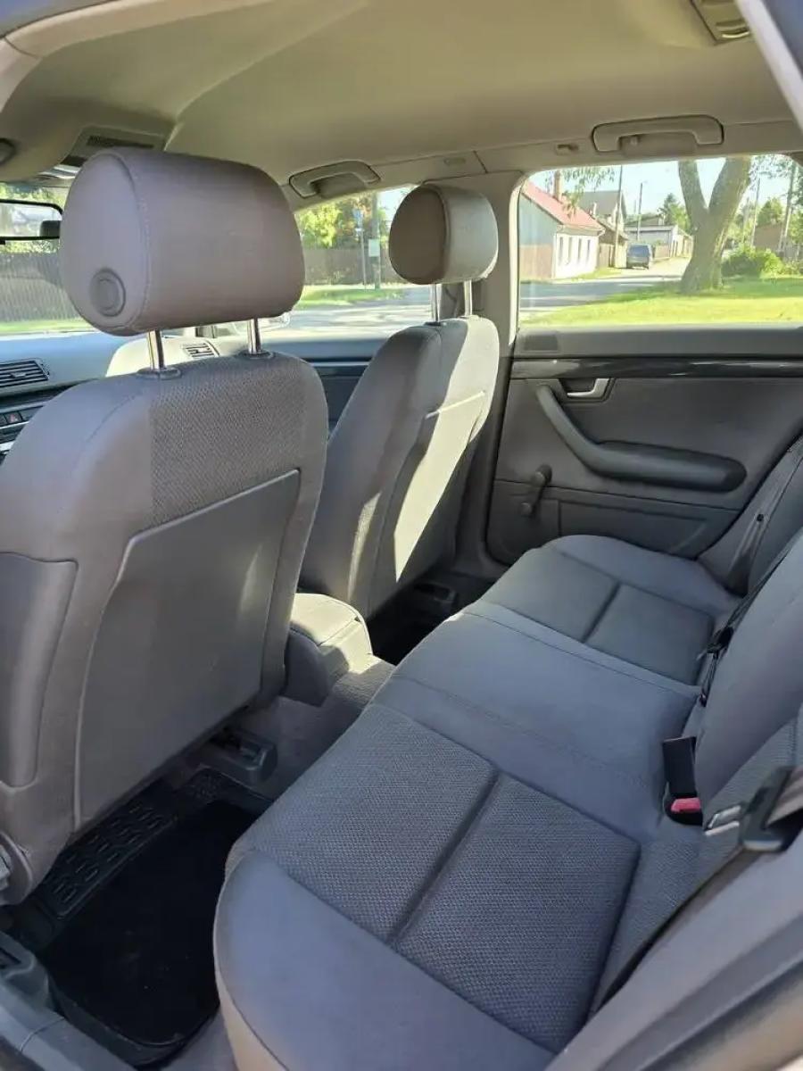 Pelēks Audi A4 2002 Ventspils, ar dzinēja tilpumu 2.00 L un nobraukumu 289 tūkst. km par 1250 €, foto 15 vietnē AUTOMOTO.COM.LV