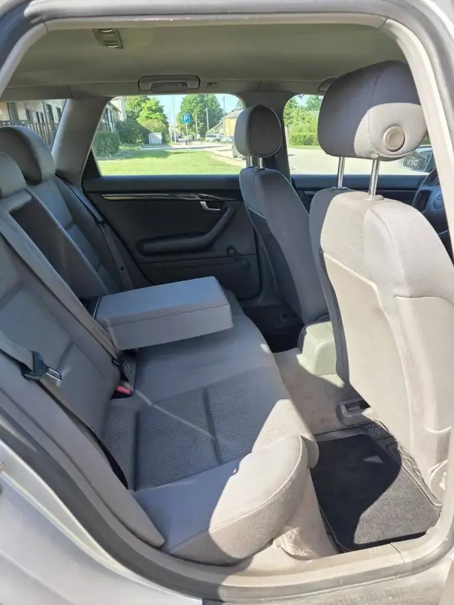 Pelēks Audi A4 2002 Ventspils, ar dzinēja tilpumu 2.00 L un nobraukumu 289 tūkst. km par 1250 €, foto 16 vietnē AUTOMOTO.COM.LV