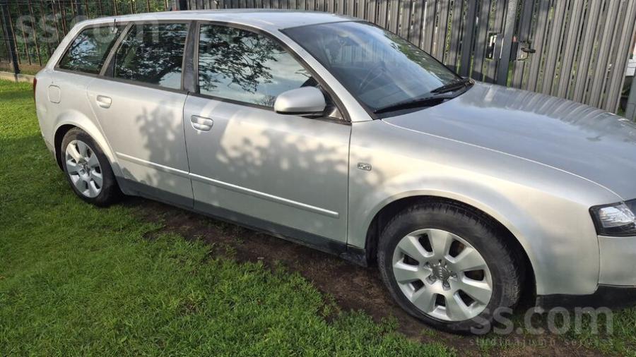 Pelēks Audi A4 2002 Ogre, ar dzinēja tilpumu 2.50 L un nobraukumu 262 tūkst. km par 1200 €, foto 6 vietnē AUTOMOTO.COM.LV