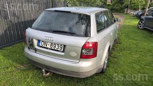 Pelēks Audi A4 2002 Ogre, ar dzinēja tilpumu 2.50 L un nobraukumu 262 tūkst. km par 1200 €, foto 7 vietnē AUTOMOTO.COM.LV