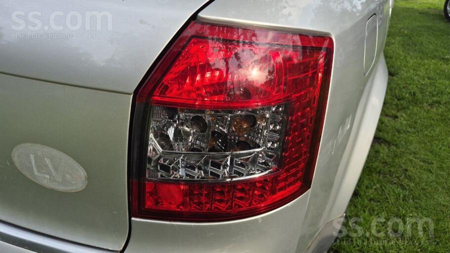 Pelēks Audi A4 2002 Ogre, ar dzinēja tilpumu 2.50 L un nobraukumu 262 tūkst. km par 1200 €, foto 8 vietnē AUTOMOTO.COM.LV