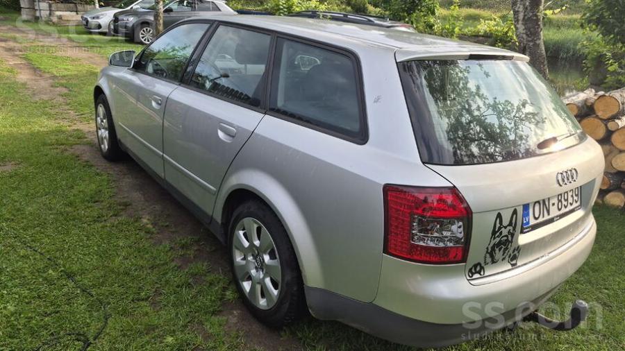 Pelēks Audi A4 2002 Ogre, ar dzinēja tilpumu 2.50 L un nobraukumu 262 tūkst. km par 1200 €, foto 9 vietnē AUTOMOTO.COM.LV