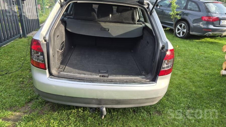 Pelēks Audi A4 2002 Ogre, ar dzinēja tilpumu 2.50 L un nobraukumu 262 tūkst. km par 1200 €, foto 13 vietnē AUTOMOTO.COM.LV