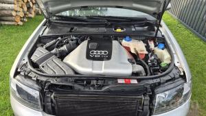 Pelēks Audi A4 2002 Ogre, ar dzinēja tilpumu 2.50 L un nobraukumu 262 tūkst. km par 1200 €, foto 16 vietnē AUTOMOTO.COM.LV