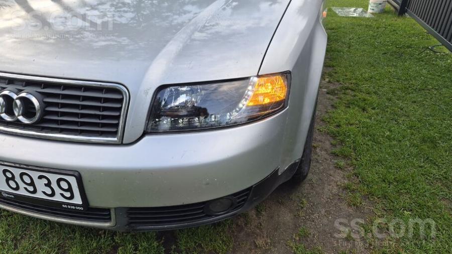 Pelēks Audi A4 2002 Ogre, ar dzinēja tilpumu 2.50 L un nobraukumu 262 tūkst. km par 1200 €, foto 22 vietnē AUTOMOTO.COM.LV