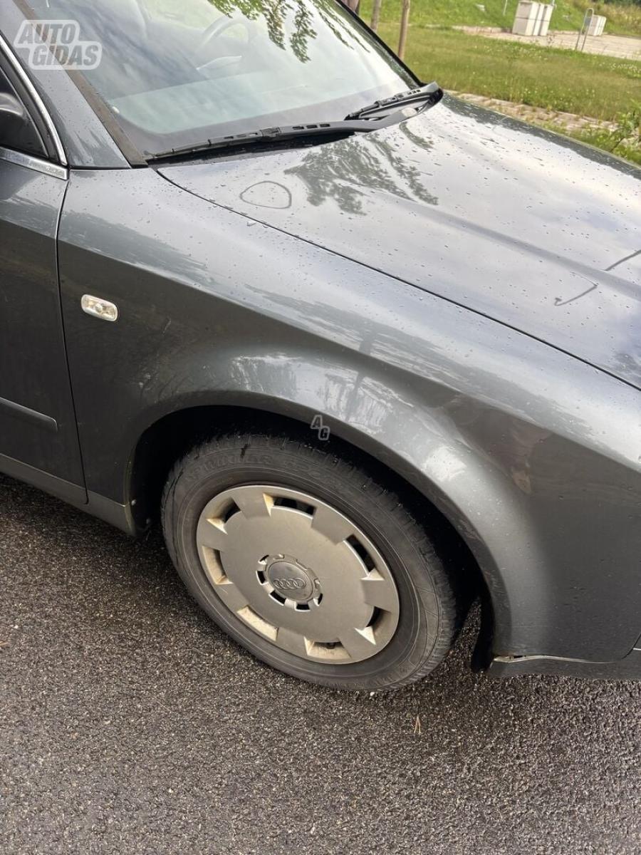 Grey Audi A4 2002 in Vilnius, with an engine capacity of 2.00 L and mileage of 240 thousand km for 800 €, photo 8 on AUTOMOTO.COM.LV