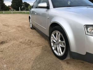 Pelēks Audi A4 2002 Utena, ar dzinēja tilpumu 2.00 L un nobraukumu 290 tūkst. km par 1550 €, foto 6 vietnē AUTOMOTO.COM.LV