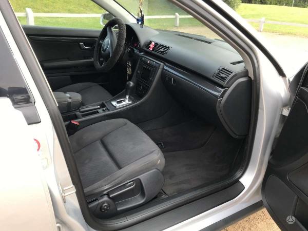 Grey Audi A4 2002 in Utena, with an engine capacity of 2.00 L and mileage of 290 thousand km for 1550 €, photo 9 on AUTOMOTO.COM.LV