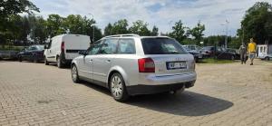 Grey Audi A4 2002 in Valmiera, with an engine capacity of 2.50 L and mileage of 391 thousand km for 1200 €, photo 5 on AUTOMOTO.COM.LV