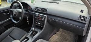Grey Audi A4 2002 in Valmiera, with an engine capacity of 2.50 L and mileage of 391 thousand km for 1200 €, photo 10 on AUTOMOTO.COM.LV