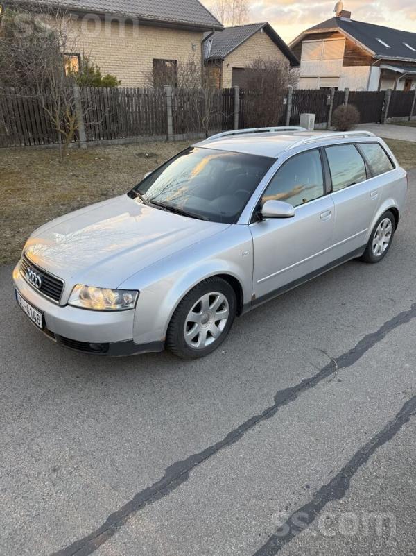 Grey Audi A4 2002 in Riga, with an engine capacity of 2.50 L and mileage of 444 thousand km for 1100 €, photo 2 on AUTOMOTO.COM.LV