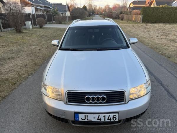 Grey Audi A4 2002 in Riga, with an engine capacity of 2.50 L and mileage of 444 thousand km for 1100 €, photo 6 on AUTOMOTO.COM.LV