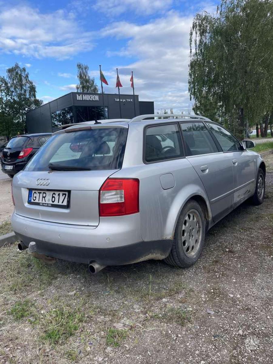 Grey Audi A4 2002 in Kaunas, with an engine capacity of 2.50 L and mileage of 300 thousand km for 680 €, photo 1 on AUTOMOTO.COM.LV