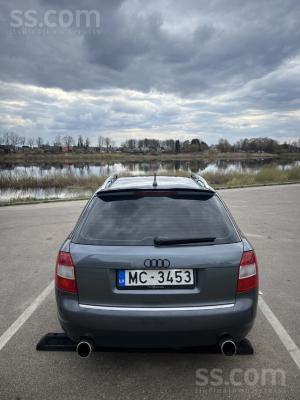 Pelēks Audi A4 2002 Rīga, ar dzinēja tilpumu 2.50 L un nobraukumu 371 tūkst. km par 1350 €, foto 3 vietnē AUTOMOTO.COM.LV