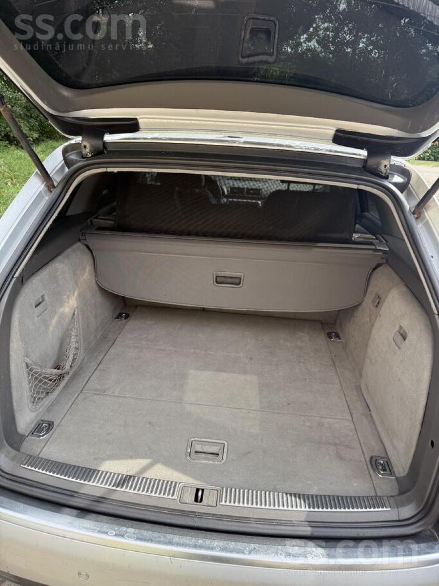 Pelēks Audi A4 2002 Jūrmala, ar dzinēja tilpumu 1.90 L un nobraukumu 590 tūkst. km par 5500 €, foto 7 vietnē AUTOMOTO.COM.LV