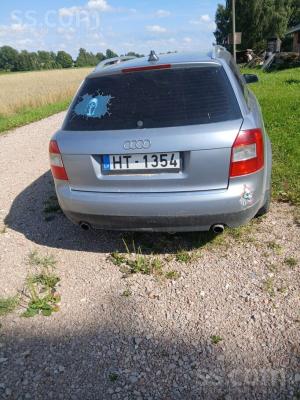 Pelēks Audi A4 2002 Valka, ar dzinēja tilpumu 1.80 L un nobraukumu 353 tūkst. km par 1650 €, foto 4 vietnē AUTOMOTO.COM.LV