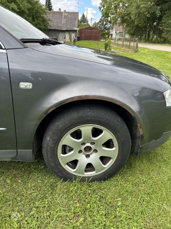 Grey Audi A4 2002 in Joniskis, with an engine capacity of 1.90 L and mileage of 430 thousand km for 1250 €, photo 7 on AUTOMOTO.COM.LV