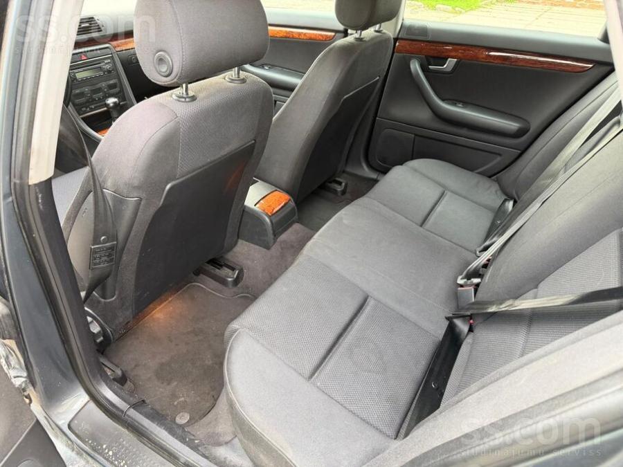 Grey Audi A4 2002 in Rezekne, with an engine capacity of 1.90 L and mileage of 301 thousand km for 3500 €, photo 12 on AUTOMOTO.COM.LV