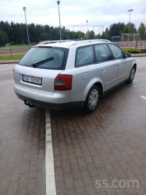 Pelēks Audi A4 2002 Liepāja, ar dzinēja tilpumu 1.90 L un nobraukumu 493 tūkst. km par 1100 €, foto 4 vietnē AUTOMOTO.COM.LV