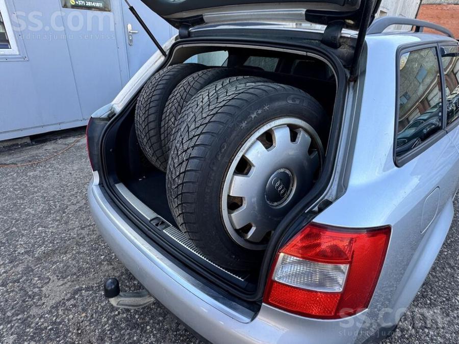 Pelēks Audi A4 2002 Daugavpils, ar dzinēja tilpumu 2.00 L un nobraukumu 0 tūkst. km par 1950 €, foto 14 vietnē AUTOMOTO.COM.LV