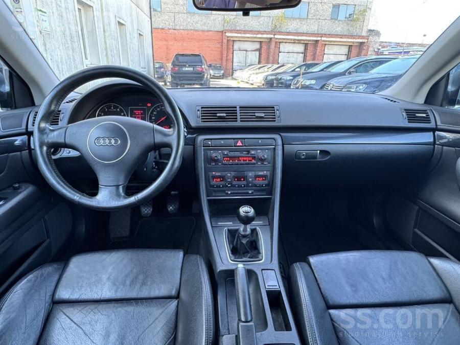 Pelēks Audi A4 2002 Daugavpils, ar dzinēja tilpumu 2.00 L un nobraukumu 0 tūkst. km par 1950 €, foto 15 vietnē AUTOMOTO.COM.LV