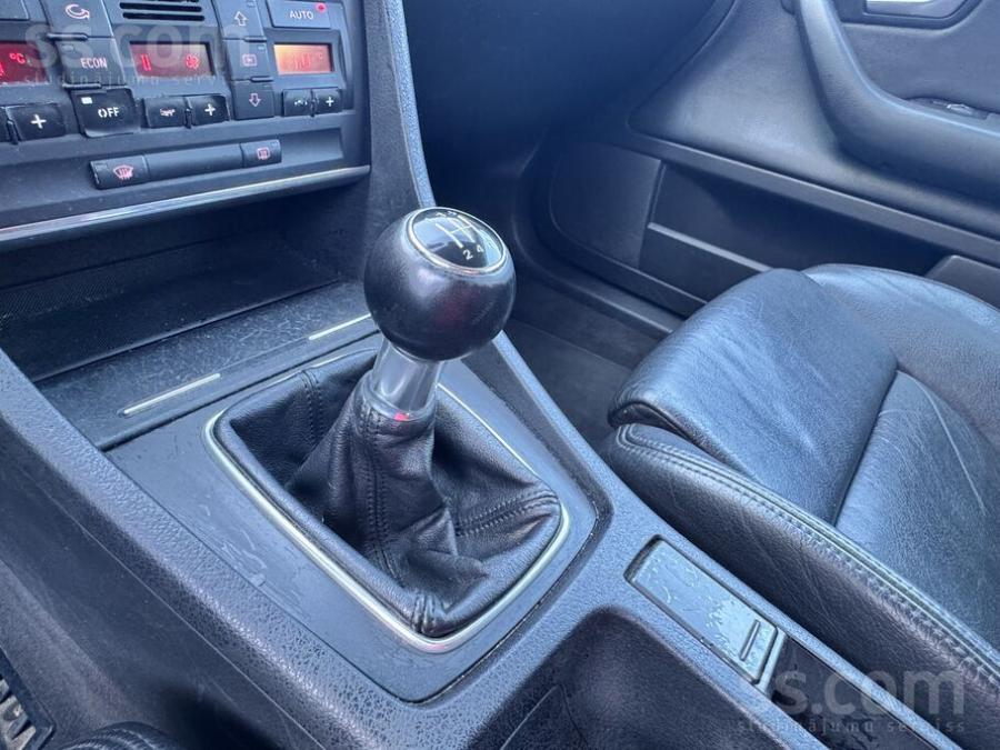 Pelēks Audi A4 2002 Daugavpils, ar dzinēja tilpumu 2.00 L un nobraukumu 0 tūkst. km par 1950 €, foto 19 vietnē AUTOMOTO.COM.LV