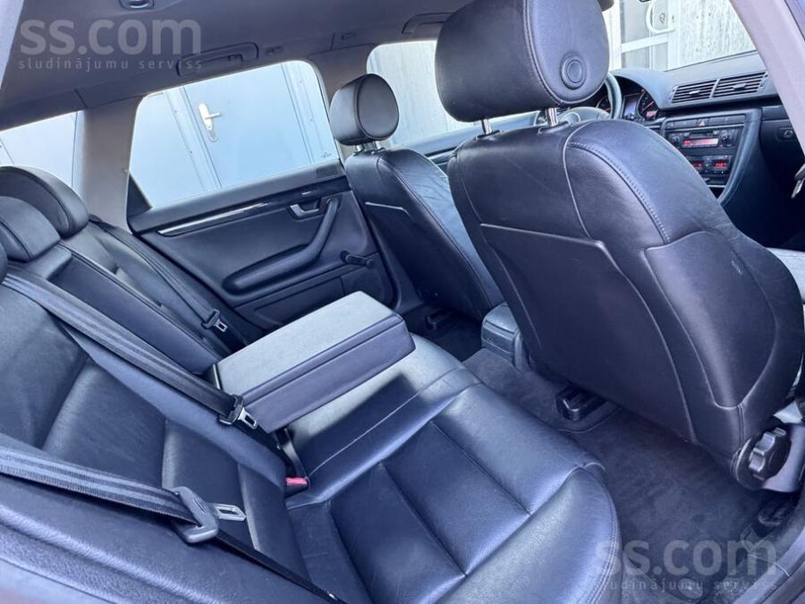 Pelēks Audi A4 2002 Daugavpils, ar dzinēja tilpumu 2.00 L un nobraukumu 0 tūkst. km par 1950 €, foto 25 vietnē AUTOMOTO.COM.LV