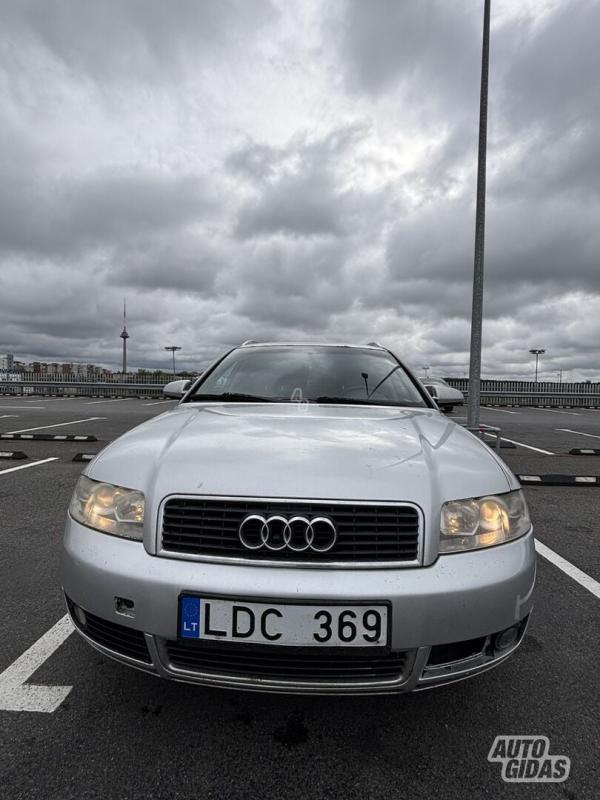 Pelēks Audi A4 2002 Viļņa, ar dzinēja tilpumu 1.90 L un nobraukumu 395 tūkst. km par 1150 €, foto 6 vietnē AUTOMOTO.COM.LV