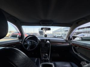 Серый Ауди А4 2002 в Вильнюс, объемом двигателя 1.90 л и пробегом 395 тыс. км за 1150 €, фото 8 на AUTOMOTO.COM.LV