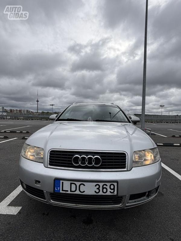 Pelēks Audi A4 2002 Viļņa, ar dzinēja tilpumu 1.90 L un nobraukumu 395 tūkst. km par 1150 €, foto 10 vietnē AUTOMOTO.COM.LV