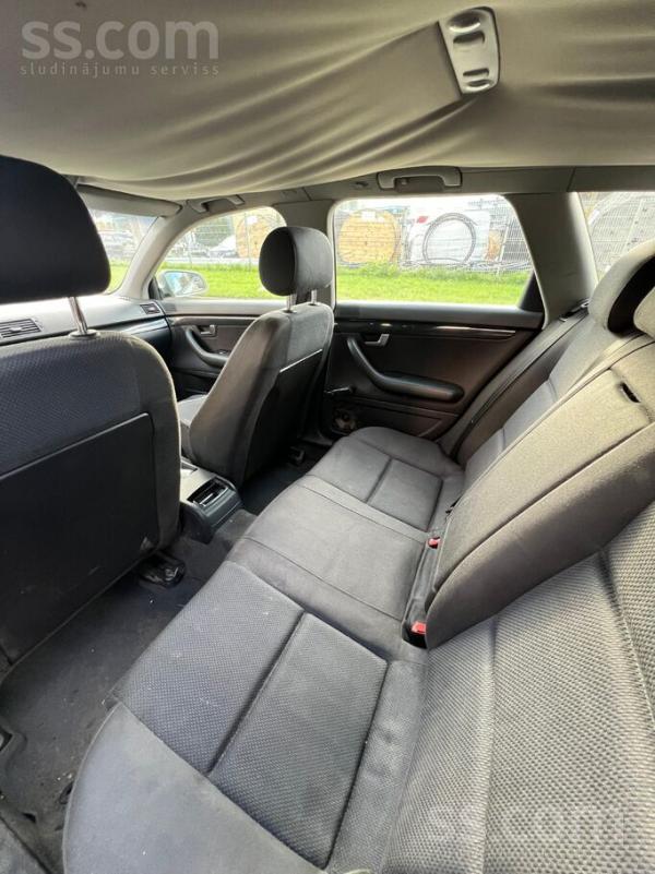 Pelēks Audi A4 2003 Rīga, ar dzinēja tilpumu 2.50 L un nobraukumu 400 tūkst. km par 1300 €, foto 11 vietnē AUTOMOTO.COM.LV