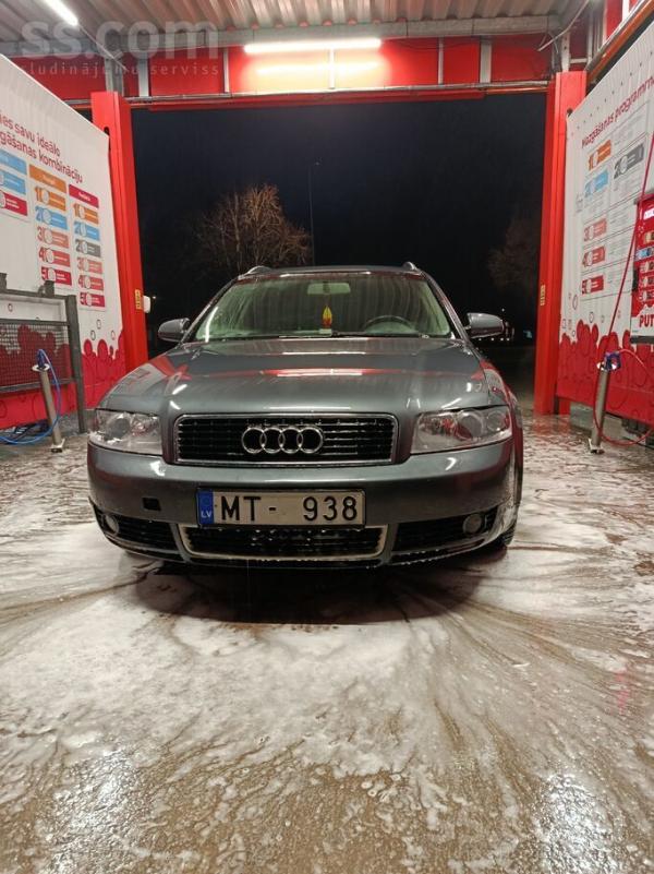 Pelēks Audi A4 2003 Ventspils, ar dzinēja tilpumu 1.90 L un nobraukumu 387 tūkst. km par 1500 €, foto 1 vietnē AUTOMOTO.COM.LV