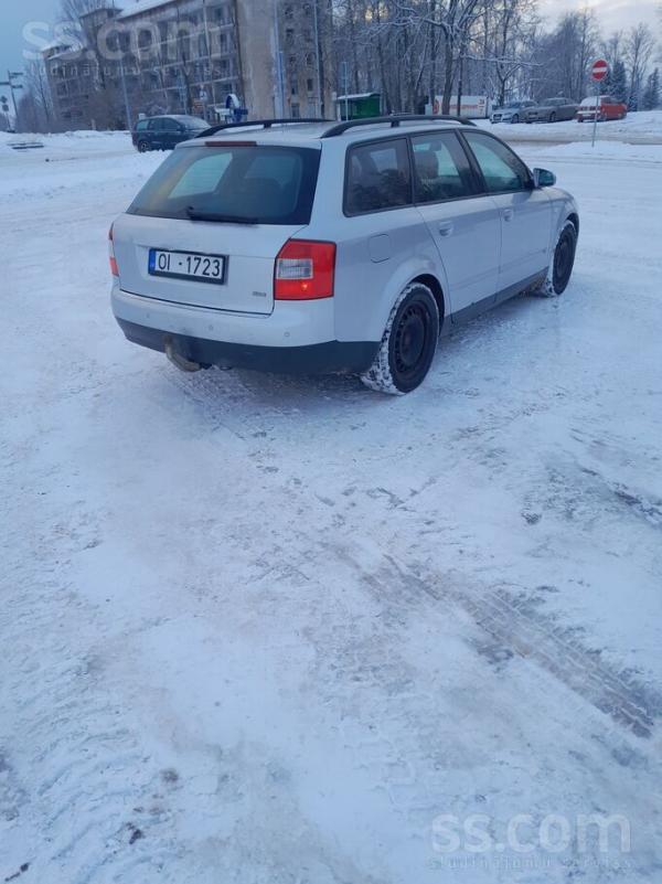 Pelēks Audi A4 2003 Cēsis, ar dzinēja tilpumu 1.90 L un nobraukumu 393 tūkst. km par 1550 €, foto 4 vietnē AUTOMOTO.COM.LV