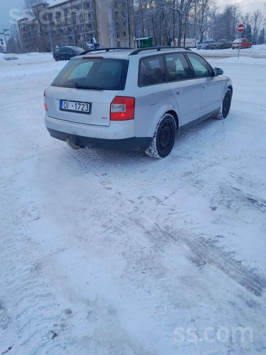 Grey Audi A4 2003 in Cesis, with an engine capacity of 1.90 L and mileage of 393 thousand km for 1550 €, photo 4 on AUTOMOTO.COM.LV