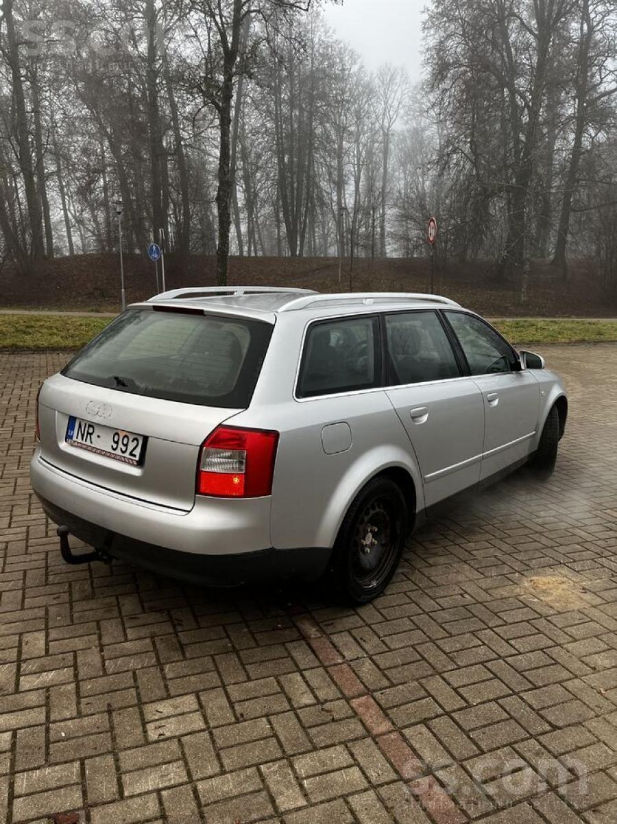 Pelēks Audi A4 2003 Krāslava, ar dzinēja tilpumu 1.90 L un nobraukumu 391 tūkst. km par 1500 €, foto 4 vietnē AUTOMOTO.COM.LV