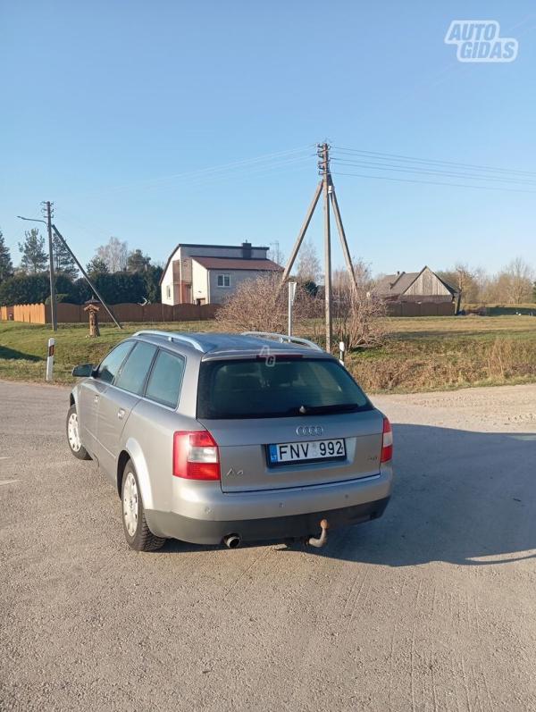 Pelēks Audi A4 2003 Kazlų Rūda, ar dzinēja tilpumu 2.00 L un nobraukumu 390 tūkst. km par 1250 €, foto 3 vietnē AUTOMOTO.COM.LV