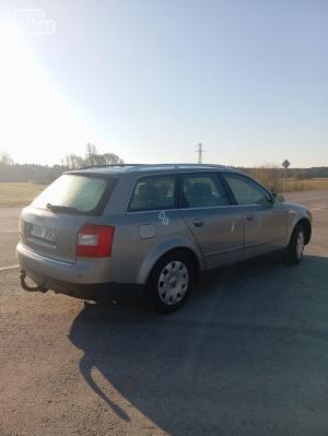 Pelēks Audi A4 2003 Kazlų Rūda, ar dzinēja tilpumu 2.00 L un nobraukumu 390 tūkst. km par 1250 €, foto 9 vietnē AUTOMOTO.COM.LV