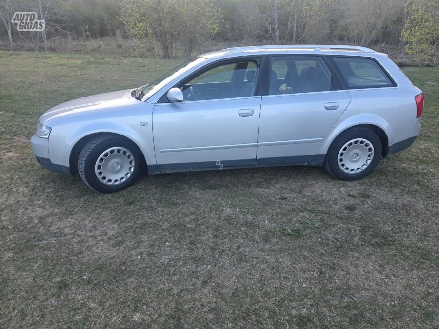 Pelēks Audi A4 2003 Ariogala, ar dzinēja tilpumu 1.90 L un nobraukumu 377 tūkst. km par 1699 €, foto 4 vietnē AUTOMOTO.COM.LV