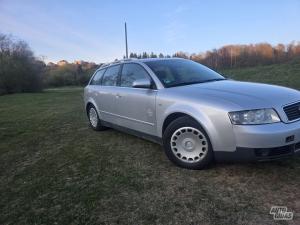 Pelēks Audi A4 2003 Ariogala, ar dzinēja tilpumu 1.90 L un nobraukumu 377 tūkst. km par 1699 €, foto 6 vietnē AUTOMOTO.COM.LV