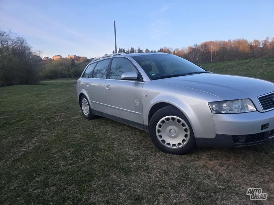 Pelēks Audi A4 2003 Ariogala, ar dzinēja tilpumu 1.90 L un nobraukumu 377 tūkst. km par 1699 €, foto 6 vietnē AUTOMOTO.COM.LV