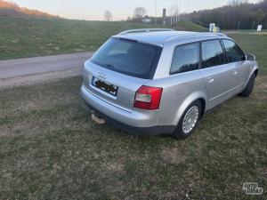 Pelēks Audi A4 2003 Ariogala, ar dzinēja tilpumu 1.90 L un nobraukumu 377 tūkst. km par 1699 €, foto 7 vietnē AUTOMOTO.COM.LV