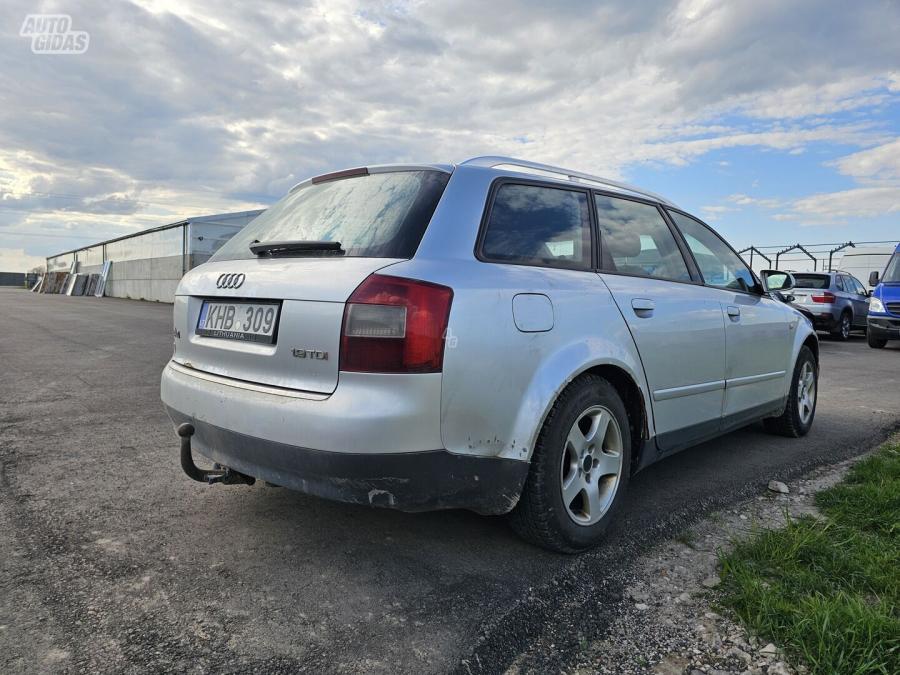 Pelēks Audi A4 2003 Kauņa, ar dzinēja tilpumu 1.90 L un nobraukumu 540 tūkst. km par 900 €, foto 7 vietnē AUTOMOTO.COM.LV
