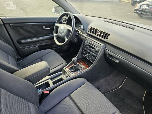 Pelēks Audi A4 2003 Kauņa, ar dzinēja tilpumu 1.90 L un nobraukumu 540 tūkst. km par 900 €, foto 9 vietnē AUTOMOTO.COM.LV