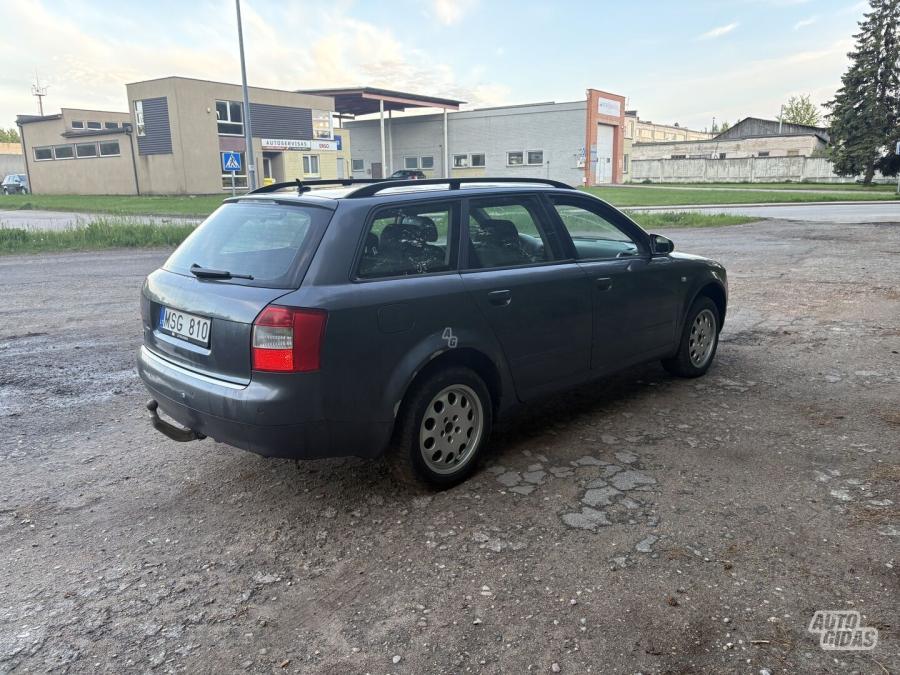 Серый Ауди А4 2003 в Аникщяй, объемом двигателя 2.50 л и пробегом 412 тыс. км за 500 €, фото 7 на AUTOMOTO.COM.LV