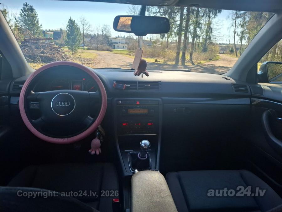 Серый Ауди А4 2003 в Раквере, объемом двигателя 1.90 л и пробегом 350 тыс. км за 1500 €, фото 10 на AUTOMOTO.COM.LV
