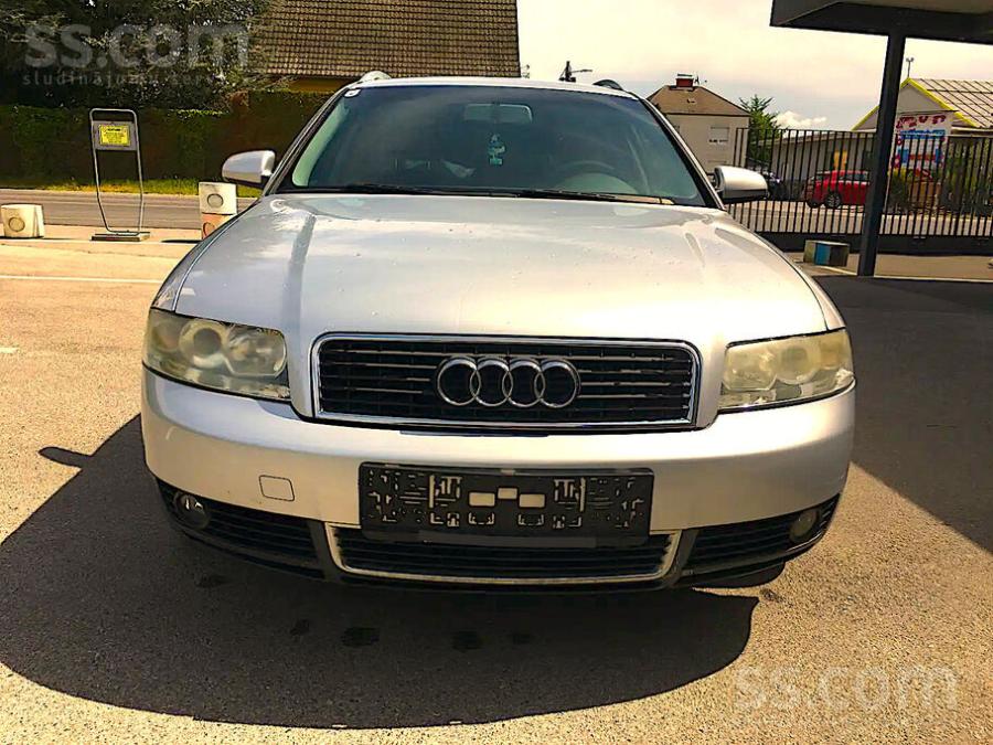 Grey Audi A4 2003 in Riga, with an engine capacity of 2.00 L and mileage of 223 thousand km for 2600 €, photo 3 on AUTOMOTO.COM.LV