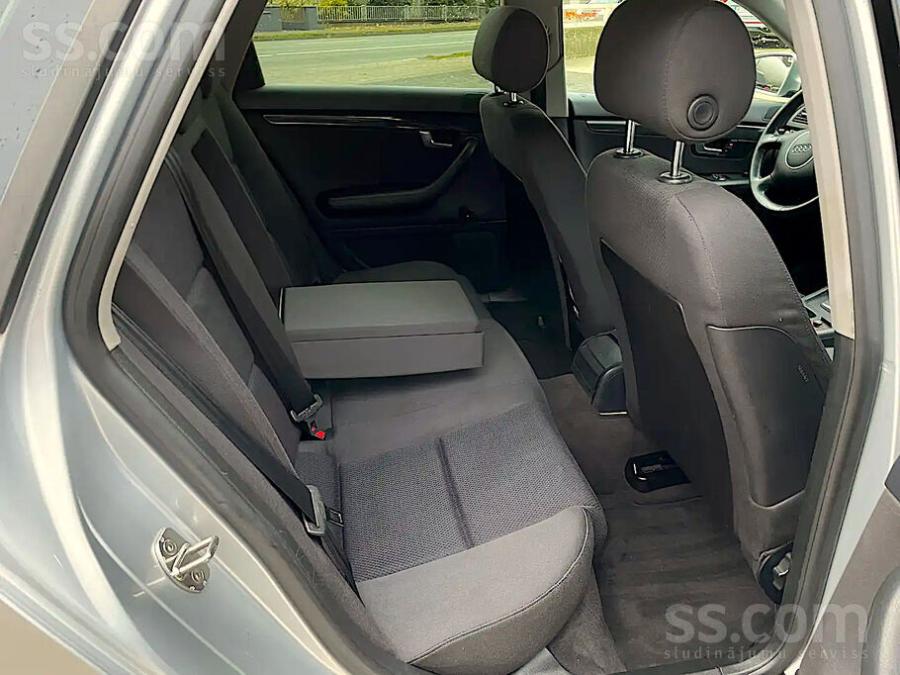 Grey Audi A4 2003 in Riga, with an engine capacity of 2.00 L and mileage of 223 thousand km for 2600 €, photo 8 on AUTOMOTO.COM.LV